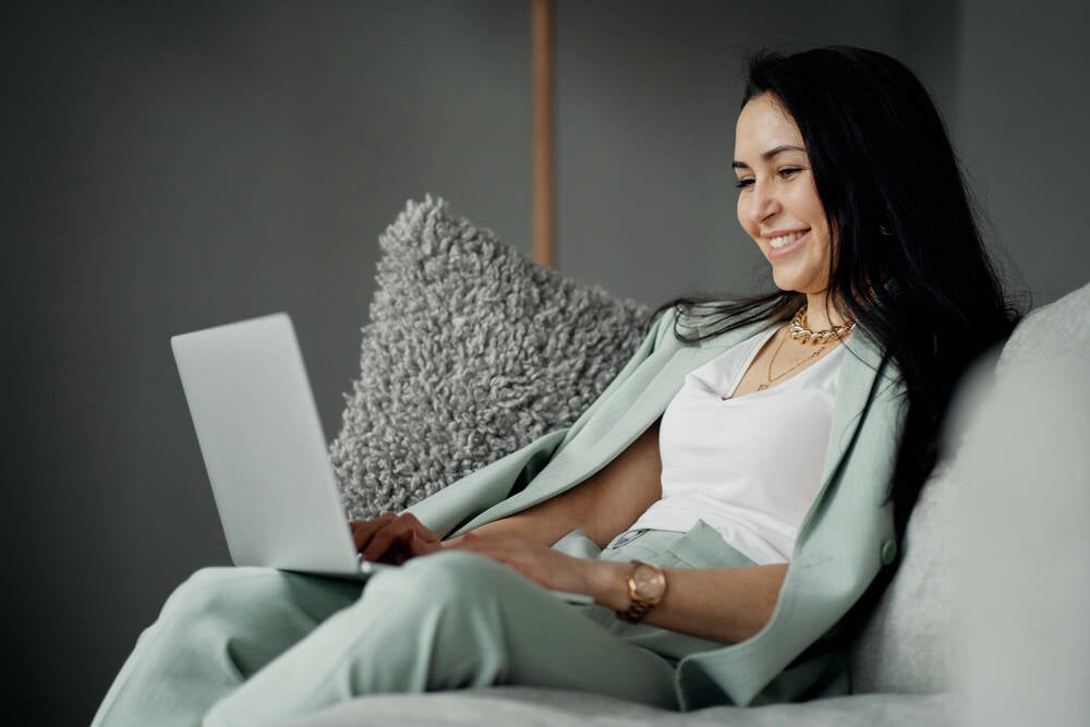 Linux Mint team officially releases 22.3 – 'Zena' • The Register